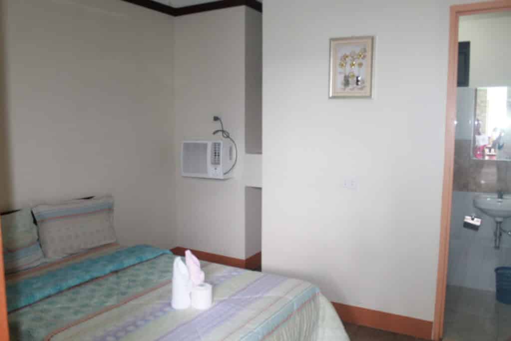 Book R2R Bayview Inn in Coron, Palawan | WayPH.com